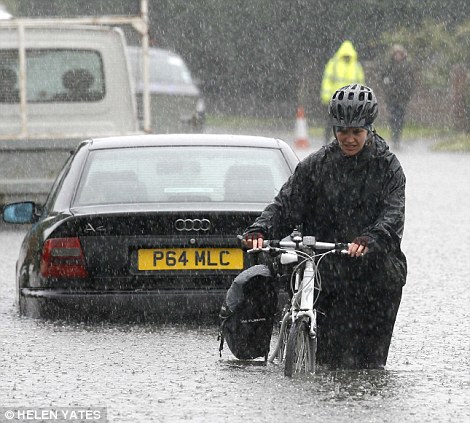 “european monsoon”… | na bicicleta